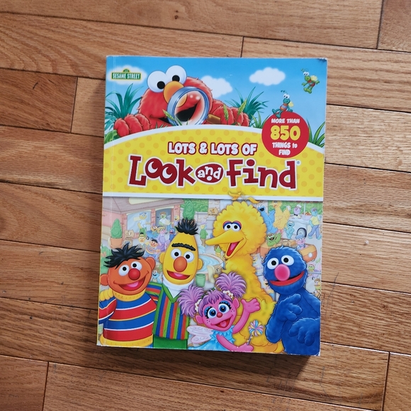 Sesame Street | Toys | Sesame Street Look And Find Book Colorful ...
